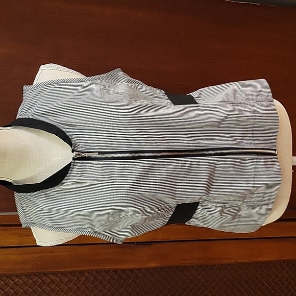 Sun Kim | Jackets & Coats | Sun Kim Black And White Checked Zip Up Vest ...